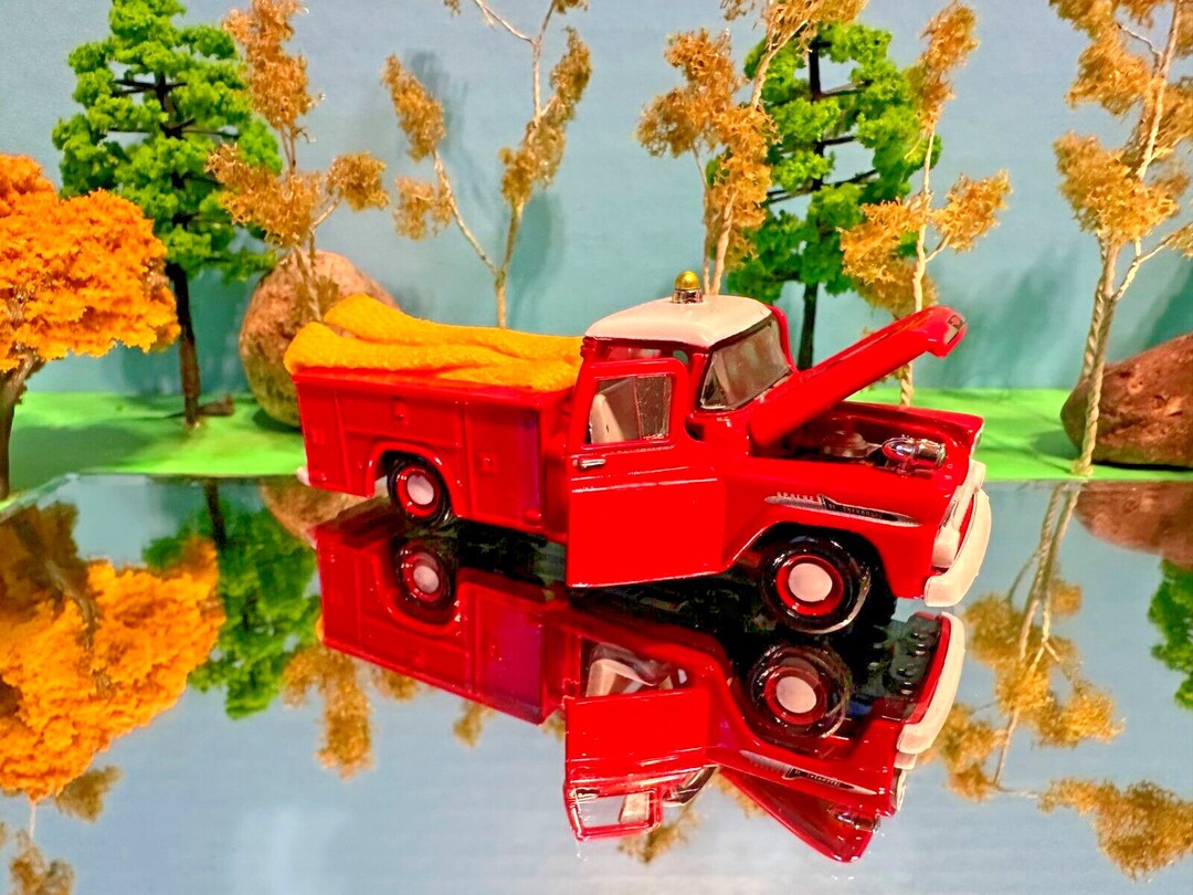 M2 Fire Truck, 1958 Chevrolet Apache Fire Brush Truck Incident Command ...