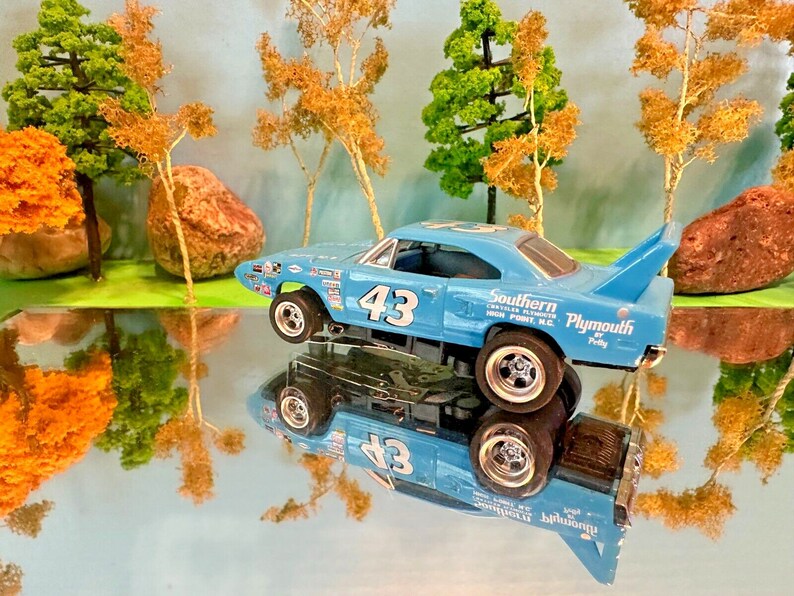 Custom Slot Car, Richard Petty, Legendary 1970 Plymouth Superbird GRR ...