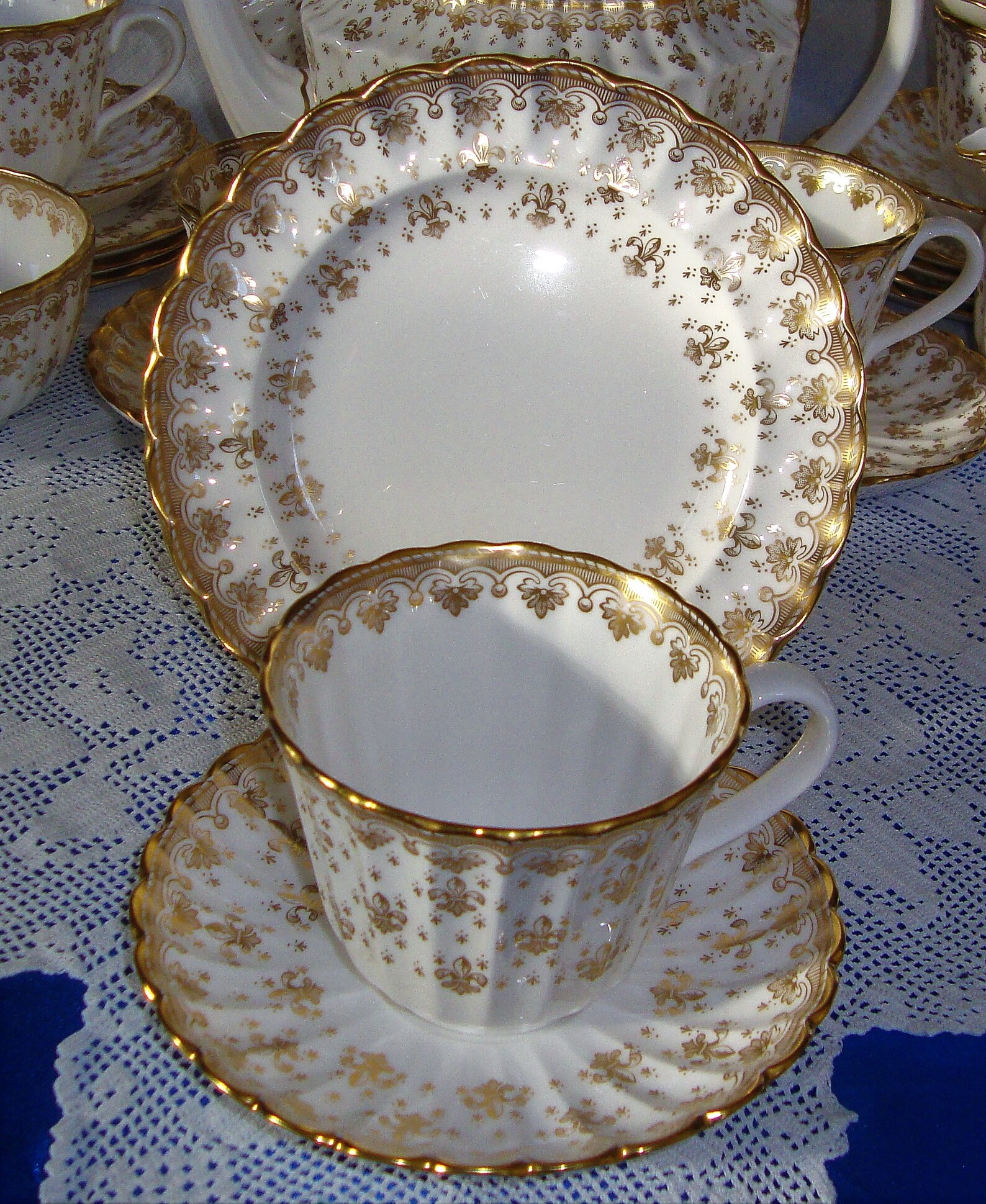 Hand Painted Vintage Spode FLEUR DE LYS Gold Dinner and Tea - Etsy ...