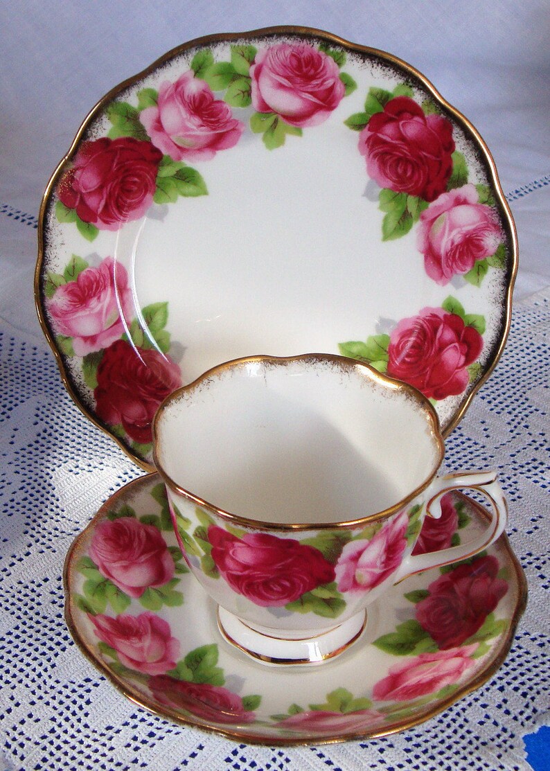 Exquisite Royal Albert OLD ENGLISH ROSE Tea Set 21 pieces | Etsy