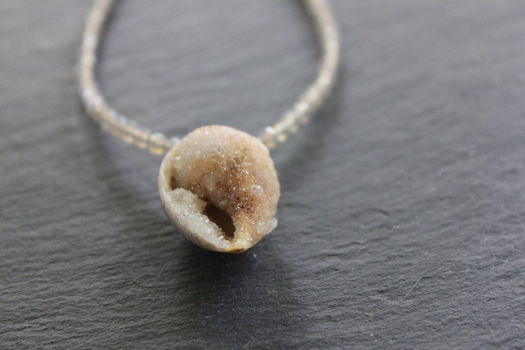 Crystallized Shell Pendant Necklace With Grey Onyx - Etsy