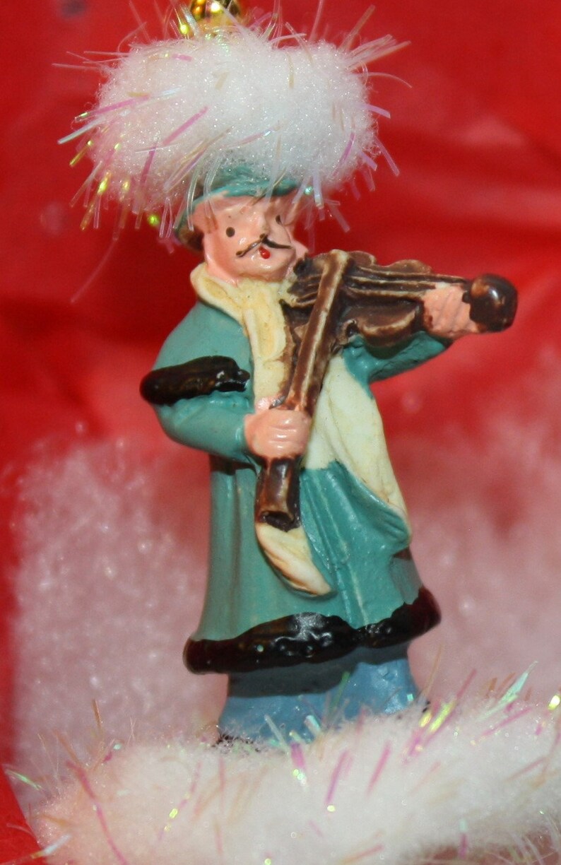 Charles Dickens Era Inspired Ceramic Victorian Man Fiddle or Violin ...