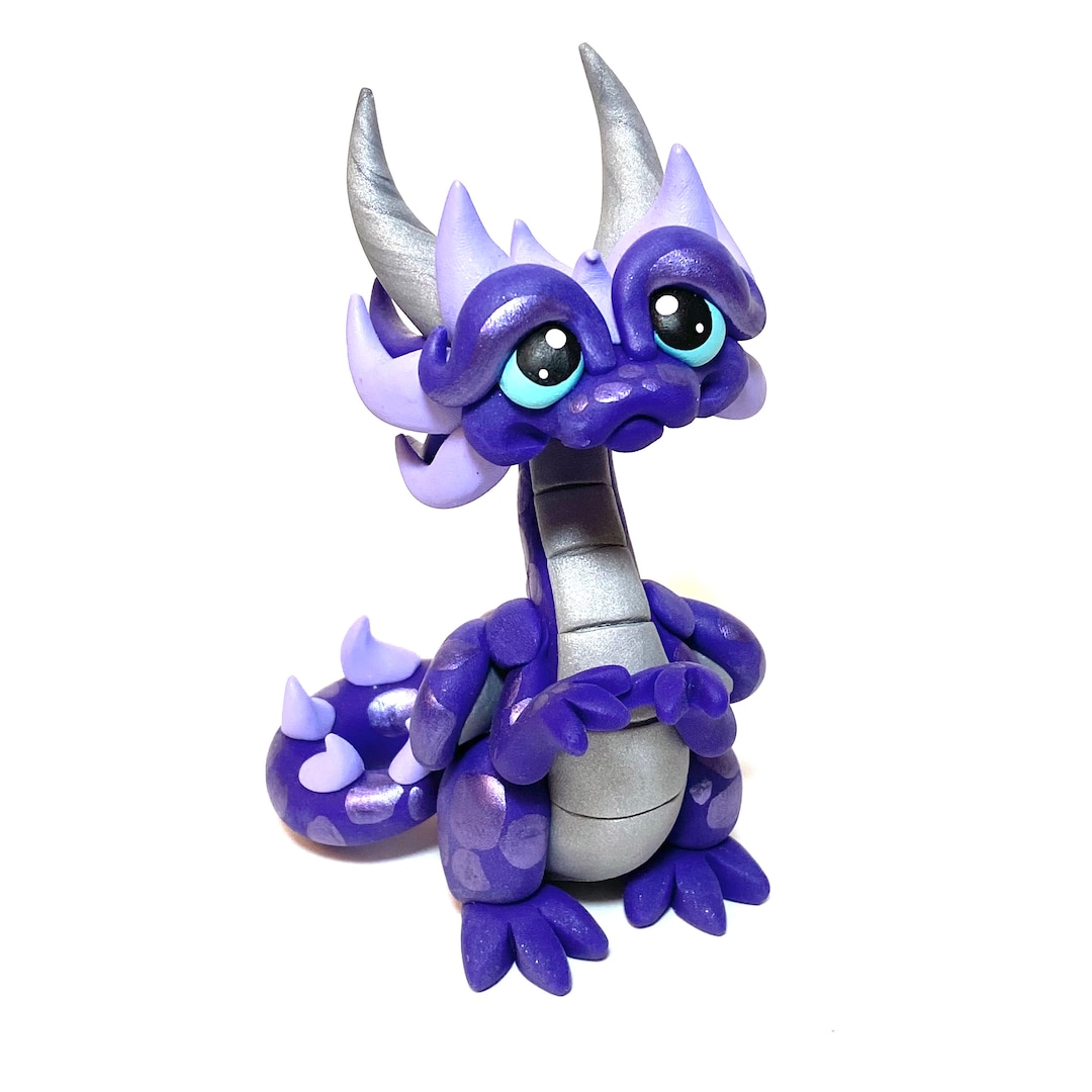 Aurelia | Dnd Dice Dragon | Polymer Dragon Dice Holder | Indigo, Silver ...