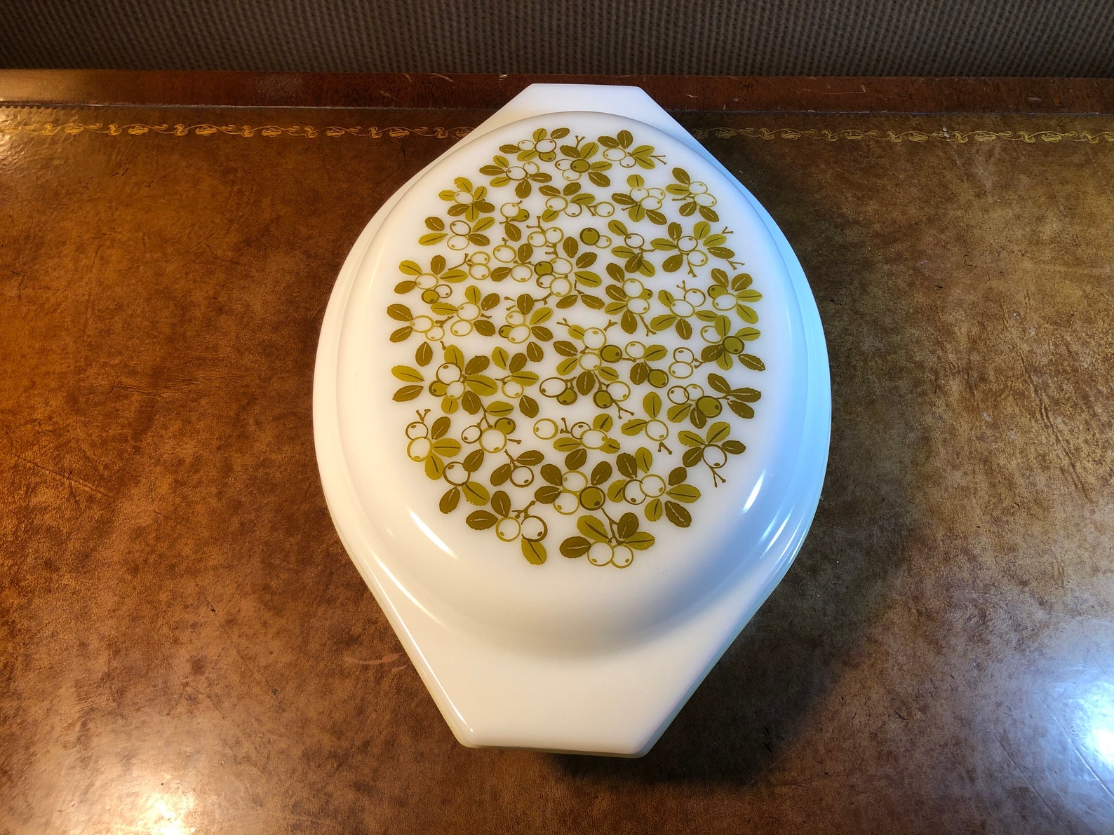 Pyrex Verde Green 12 Oval Covered Divided Vegetable Dish - Etsy