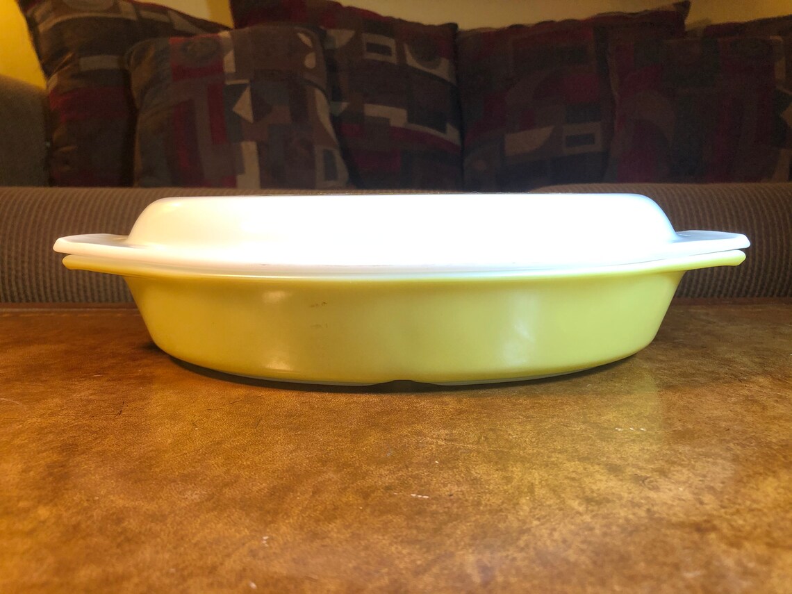 Pyrex Verde Green 12 Oval Covered Divided Vegetable Dish - Etsy