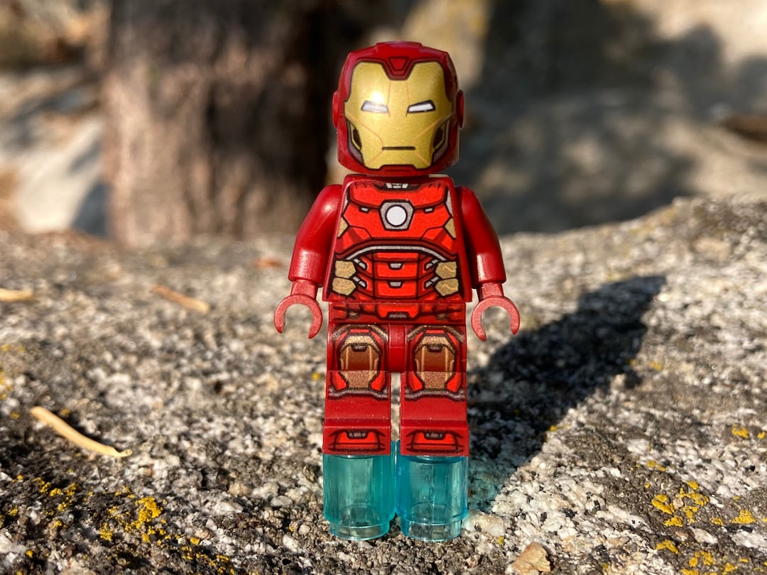 Iron Man With Silver Hexagon on Chest - Super Heroes, Avengers, Genuine ...