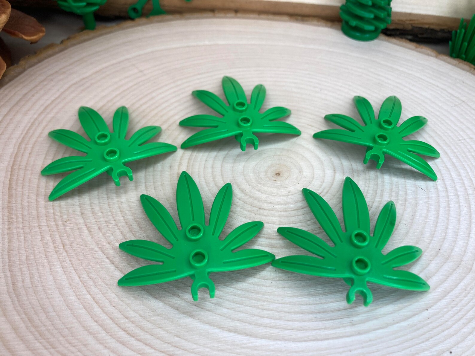 Plant Leaves 6 X 5 Swordleaf Lot of 5 - Genuine LEGO® Landscape Piece ...