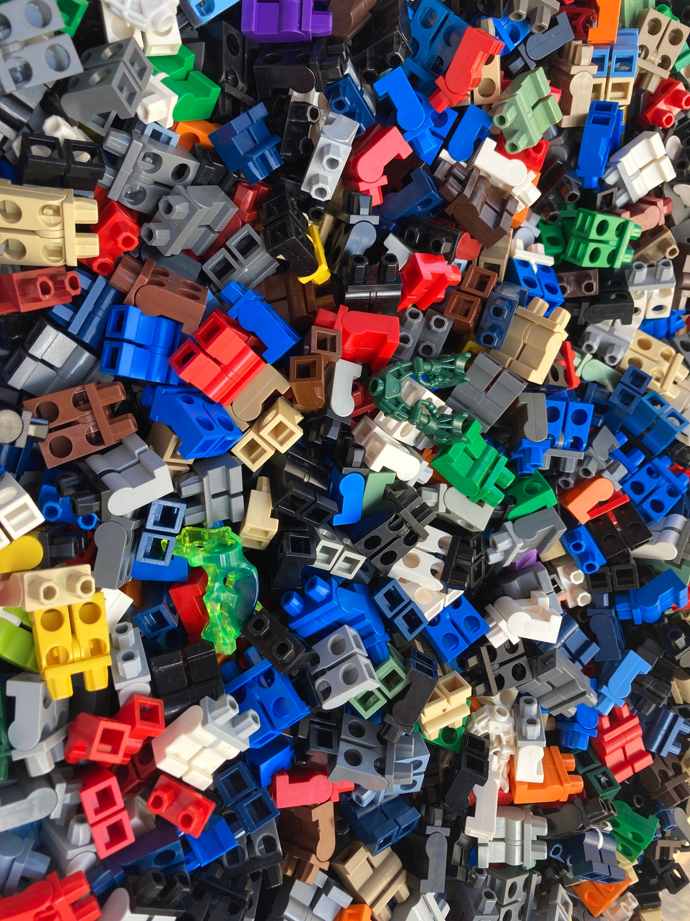 Lego 20 New Dark Blue Jeans Minifigure Legs Pants Boy Girl City Pants ...