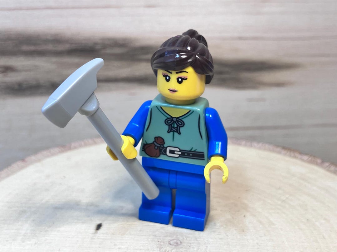 Medieval Lady Woodcutter With Axe – *new* Genuine LEGO® Minifigure - Etsy