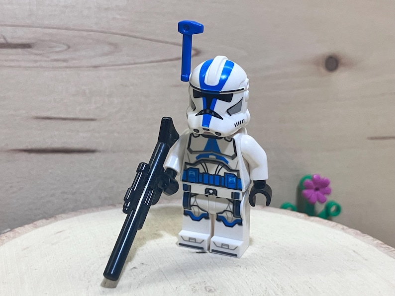 Star Wars Clone Trooper Officer 501st Legion – Genuine LEGO® Minifigure ...