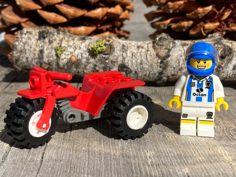 3 Wheeler ATV LEGO® Funpack includes a figure and 3 Wheeler | Etsy