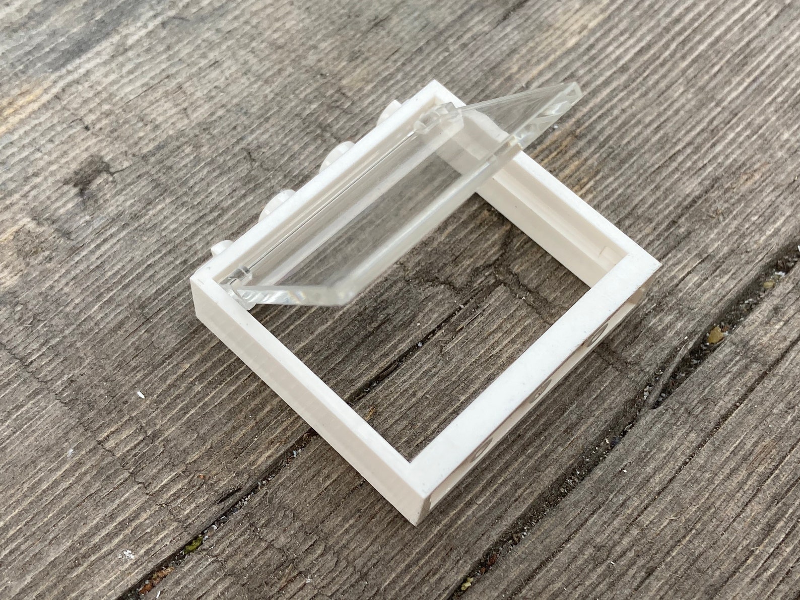 White Window Frame With Opening Glass Pane, Lot of 5 - Genuine LEGO ...