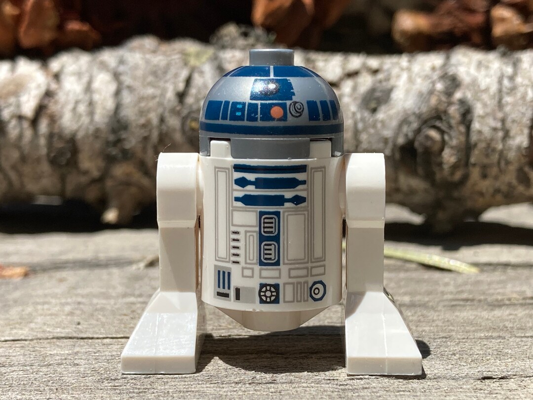 R2-D2, Astromech Droid With a Flat Silver Head - Star Wars, Genuine ...