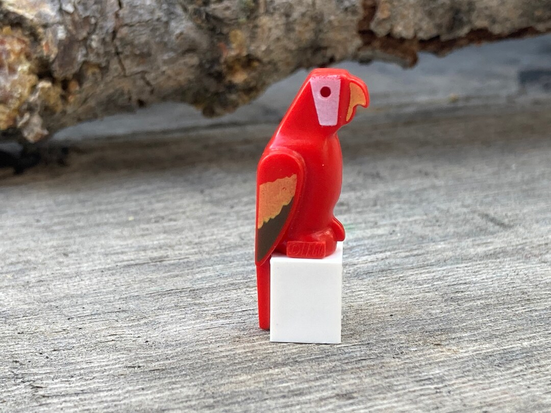 Red Parrot With Small Beak, Green & Yellow Feathers - Genuine LEGO ...