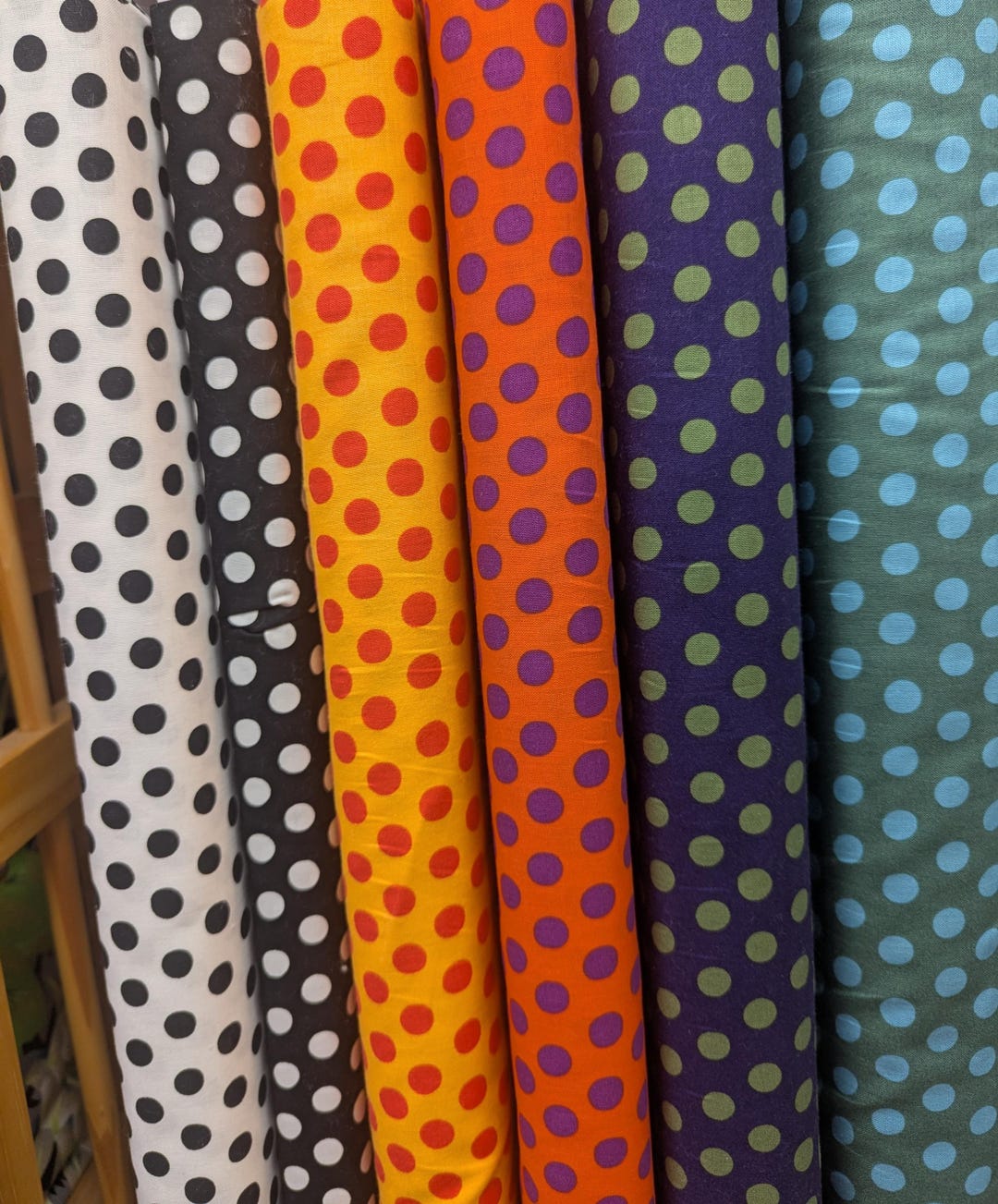 Spot From Kaffe Fassett for the Kaffe Fassett Colective Classics in 6 ...