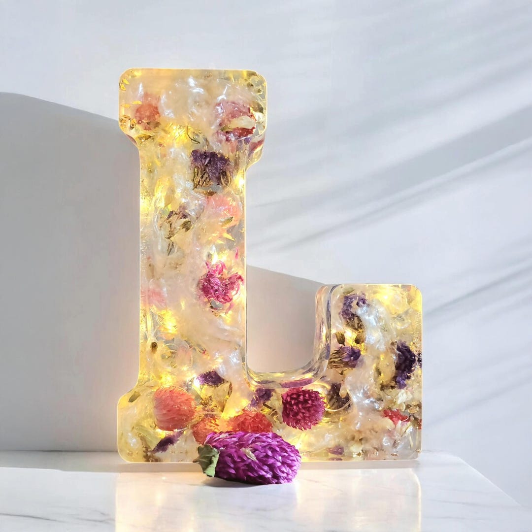 Custom LED Resin Letter With Dried Flowers: Personalized Keepsake - Etsy