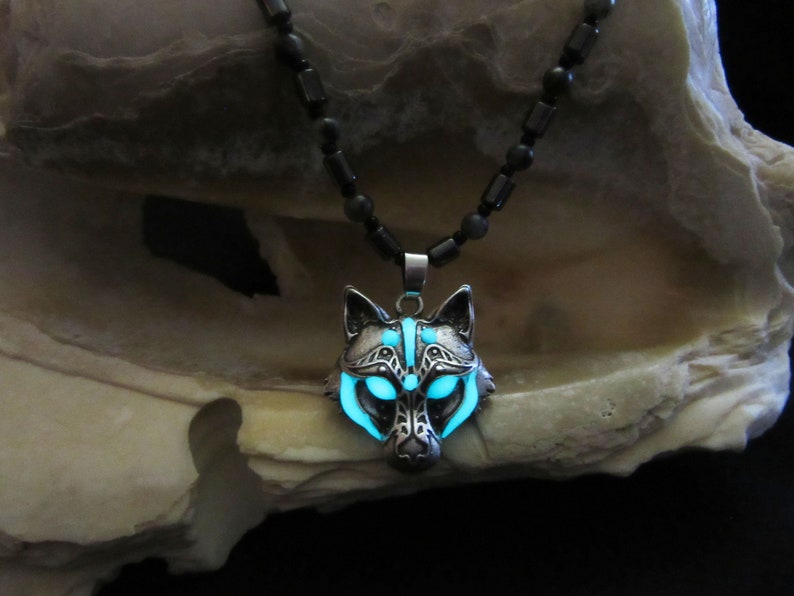 Men's necklace glow in the dark // Wolf necklace // | Etsy
