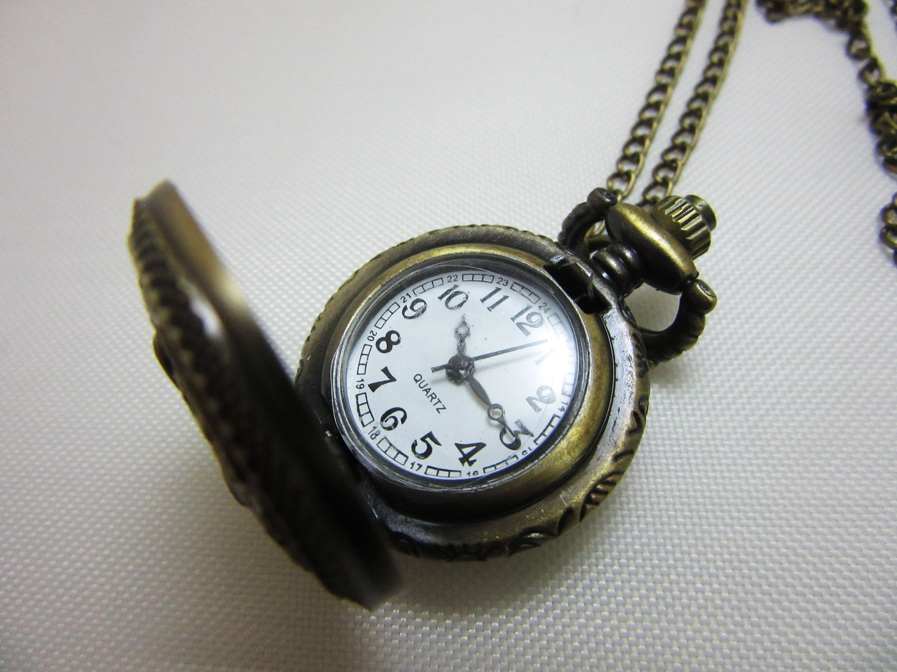 Small Pocket Quartz Watch Necklace //bronze //glow in the Dark - Etsy