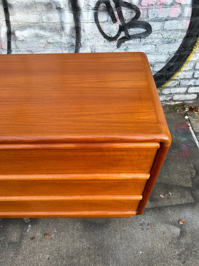 Mid Century Modern 6 Drawer Teak Rounded Dresser - Etsy