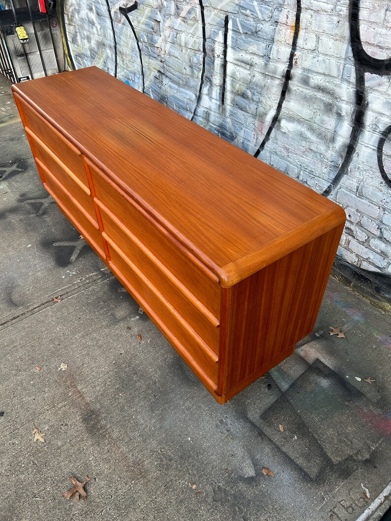 Mid Century Modern 6 Drawer Teak Rounded Dresser - Etsy
