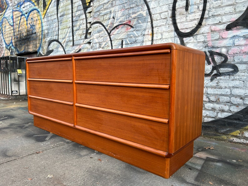 Mid Century Modern 6 Drawer Teak Rounded Dresser - Etsy