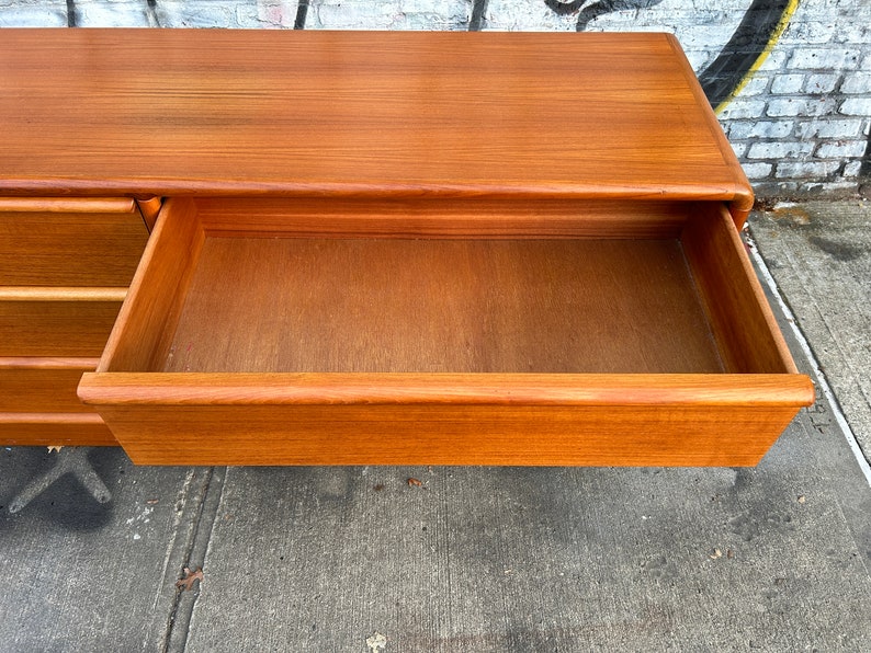Mid Century Modern 6 Drawer Teak Rounded Dresser - Etsy
