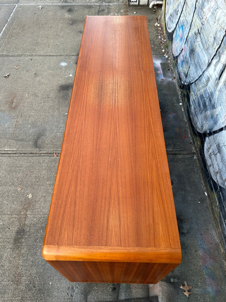 Mid Century Modern 6 Drawer Teak Rounded Dresser - Etsy