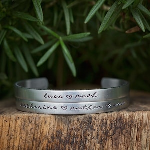 Cursive Name Bracelet | Customized Script Jewelry Mother's Day Baby ...