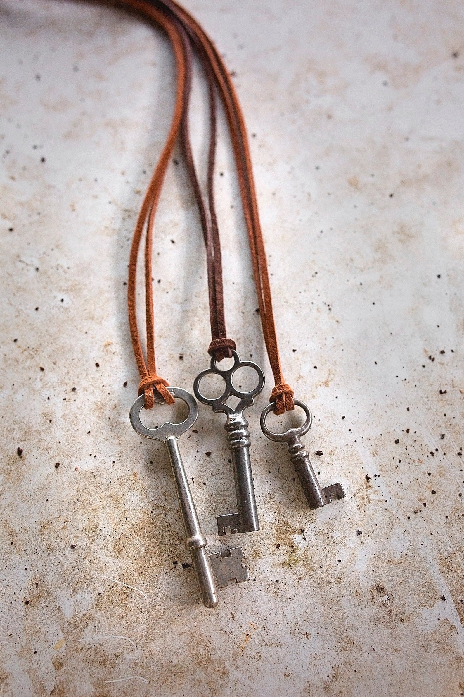 Authentic Skeleton Key Necklace | Vintage Antique Barrel Key Necklace ...