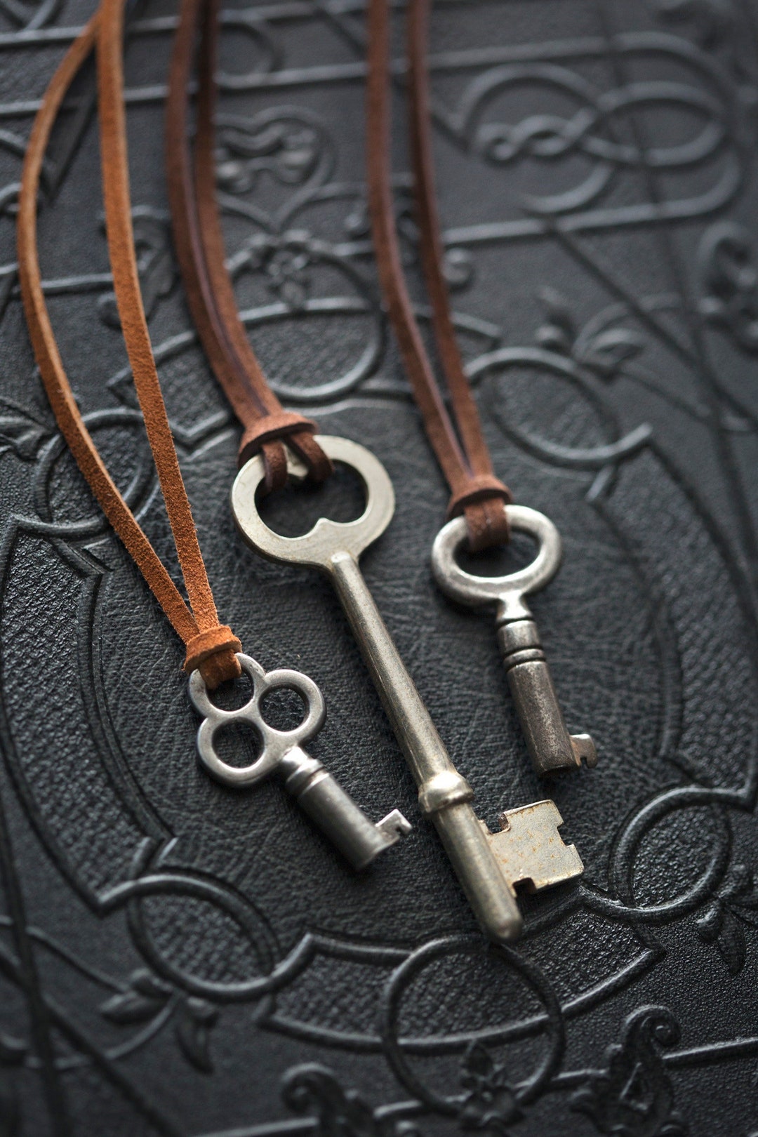 Authentic Vintage Skeleton Key Necklace | Leather Cord - Etsy