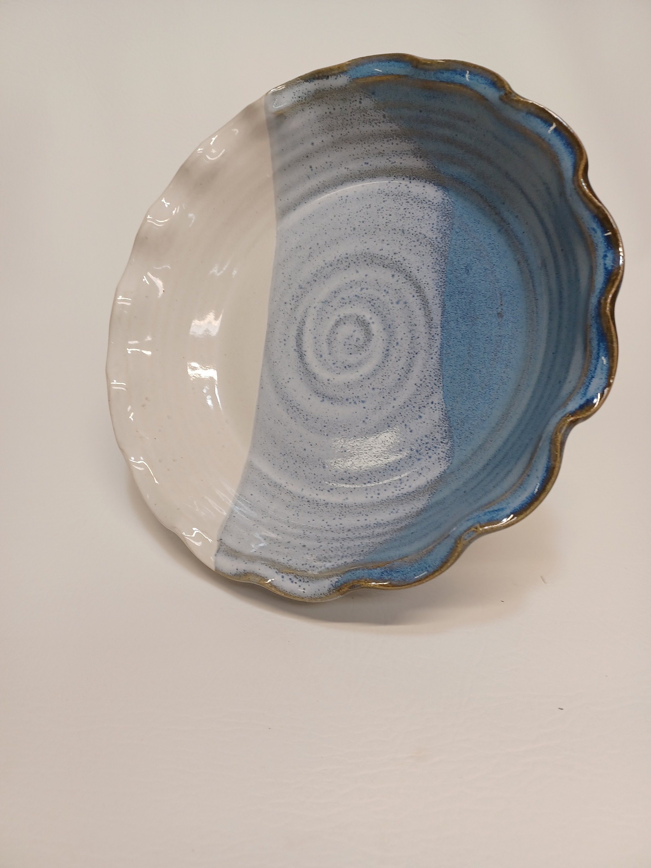 HANDMADE PIE PLATE, Stoneware Pie Dish in Blue and White Glaze Finish ...