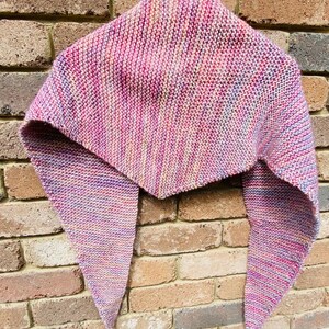 Knitted Triangle Scarf Pattern, Beginner Easy Knit, Scarf Pattern, Easy ...