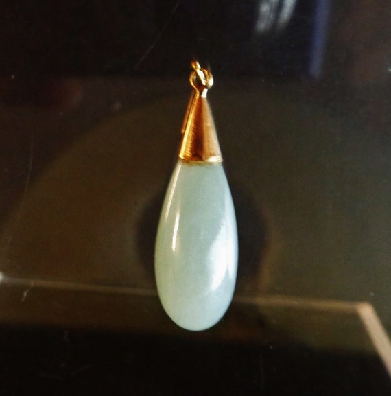 Vintage translucent gray jade - Gem