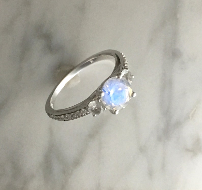 Three 3 Stone Round Blue Rainbow Faceted Moonstone W/ Accent - Etsy