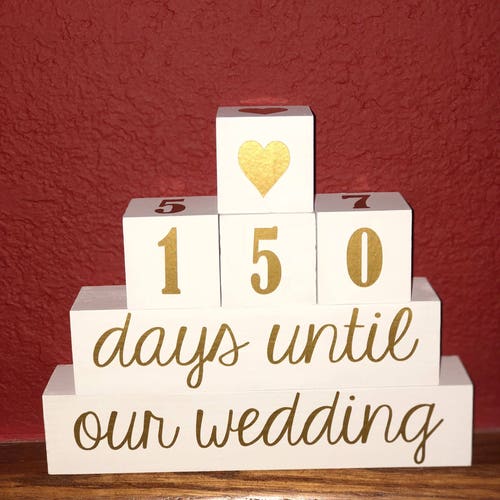 Wedding Countdown Blocks Engagement Gift Mr. and Mrs. - Etsy