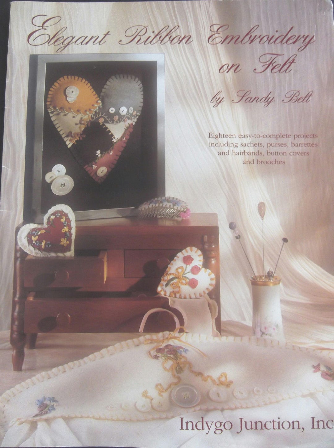 Ribbon Embroidery on Felt Pattern Book 18 Easy to Complete Projects ...