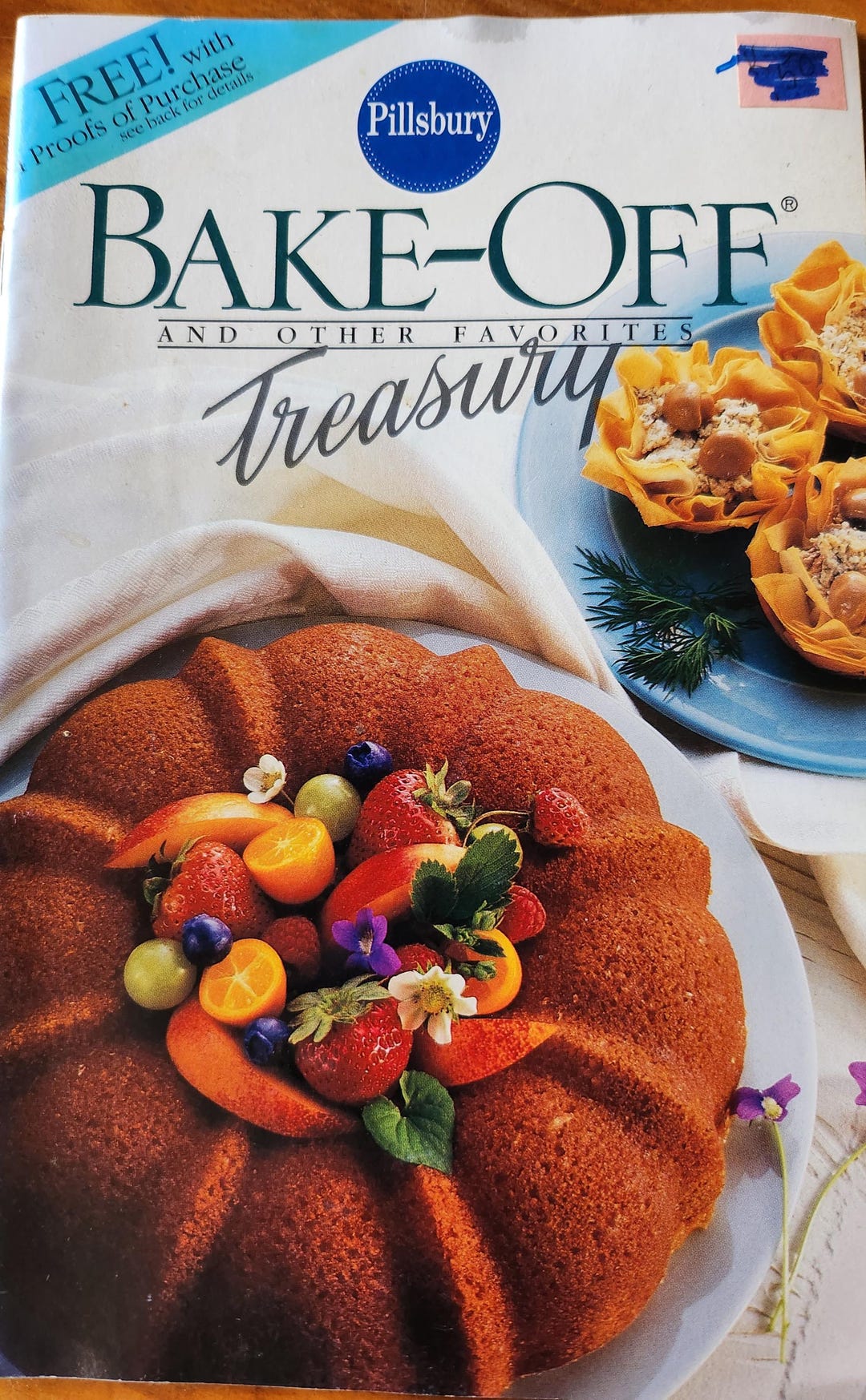 Pillsbury Bake off Treasury Recipe Pamphlet Breads Appetizers Side ...