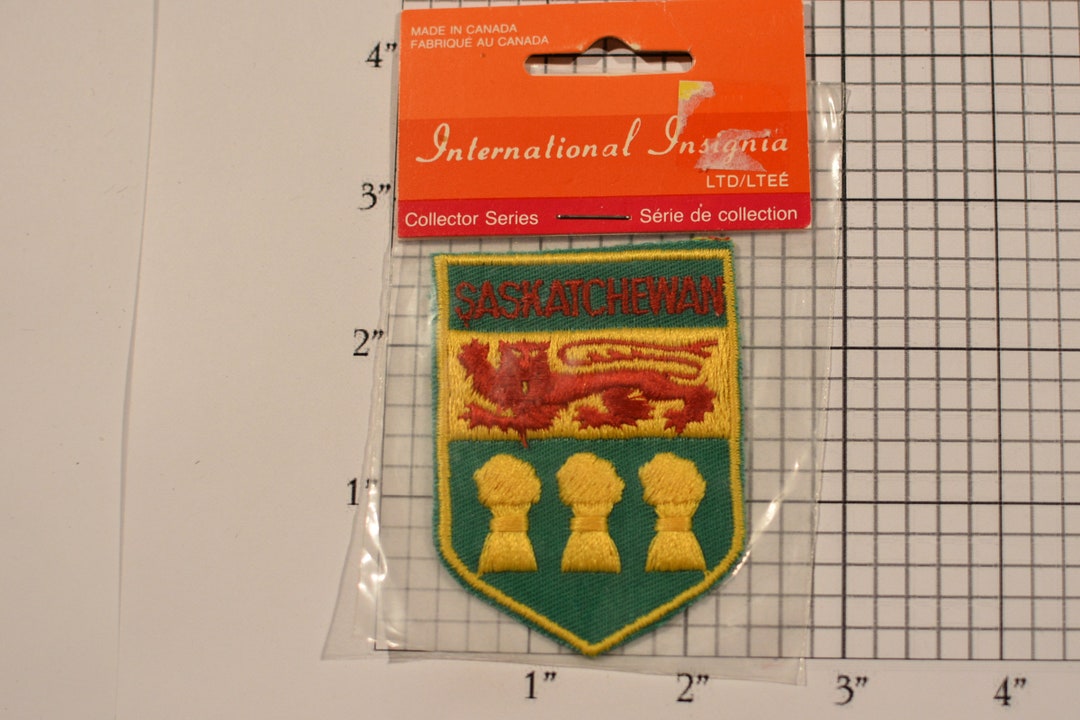 Saskatchewan Canada Coat of Arms Crest Sew-on Vintage Embroidered ...