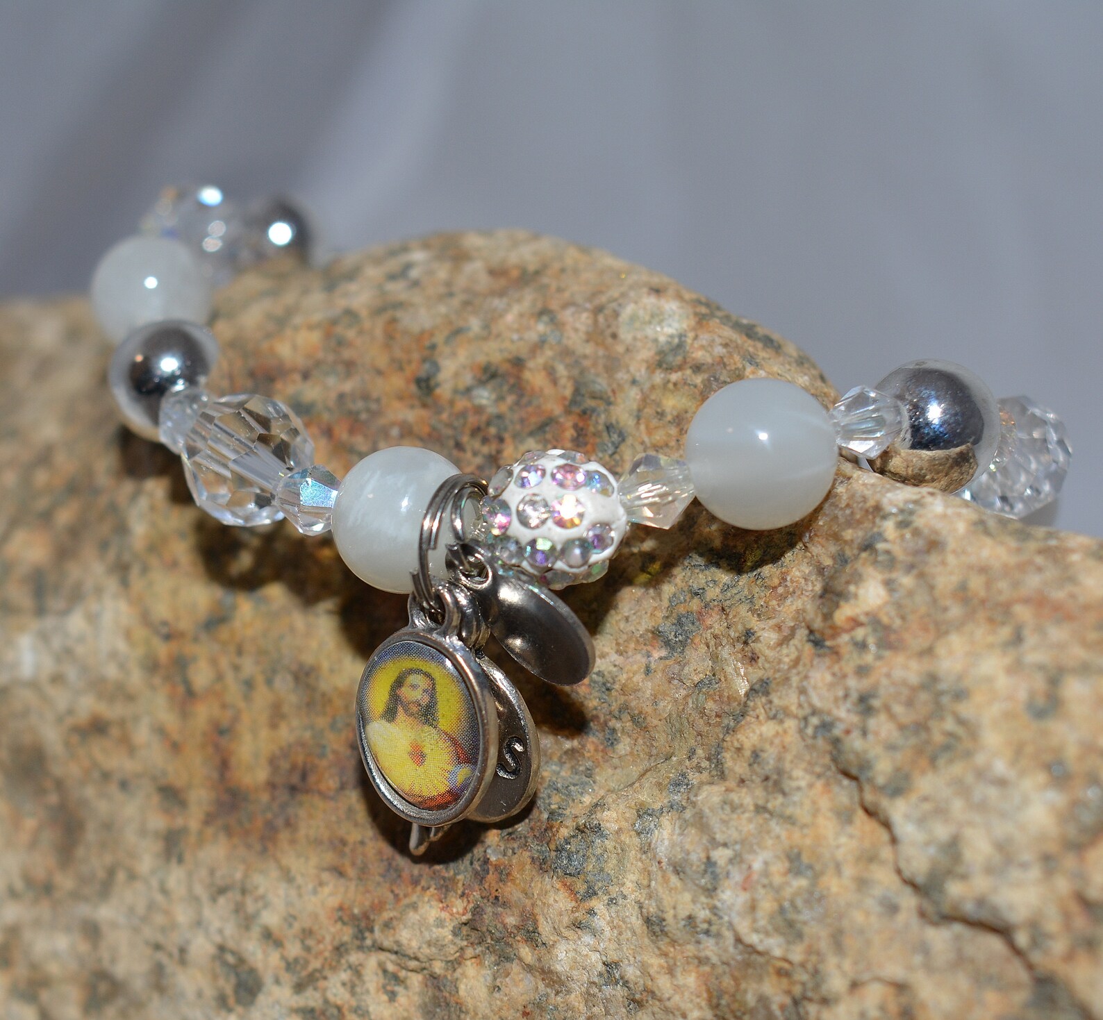 Jesus Bracelet Sacred Heart of Jesus Religious Bracelet - Etsy