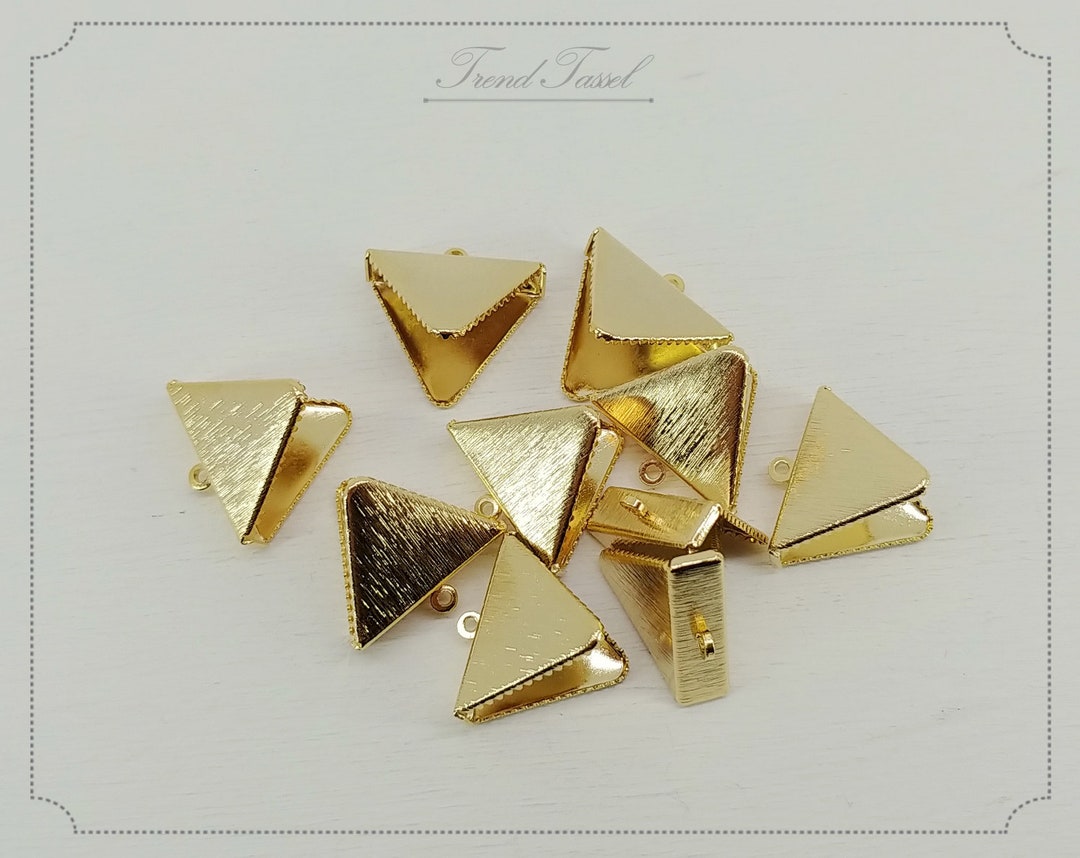 10 Pcs 20mm Brushed Triangle CAP With Lace Edge, Gold Plating Findings ...
