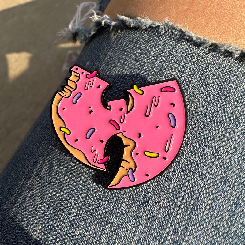 Graffiti Enamel Pin - Etsy