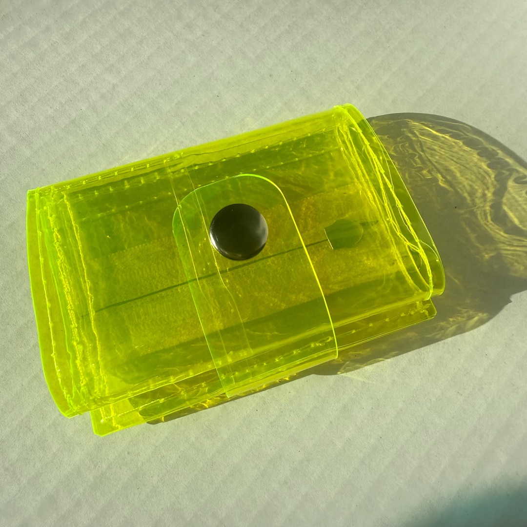 Neon Yellow UV Glow Wallet, Tiny Rave Pocket, 6 Card Slots, Zip Coin ...