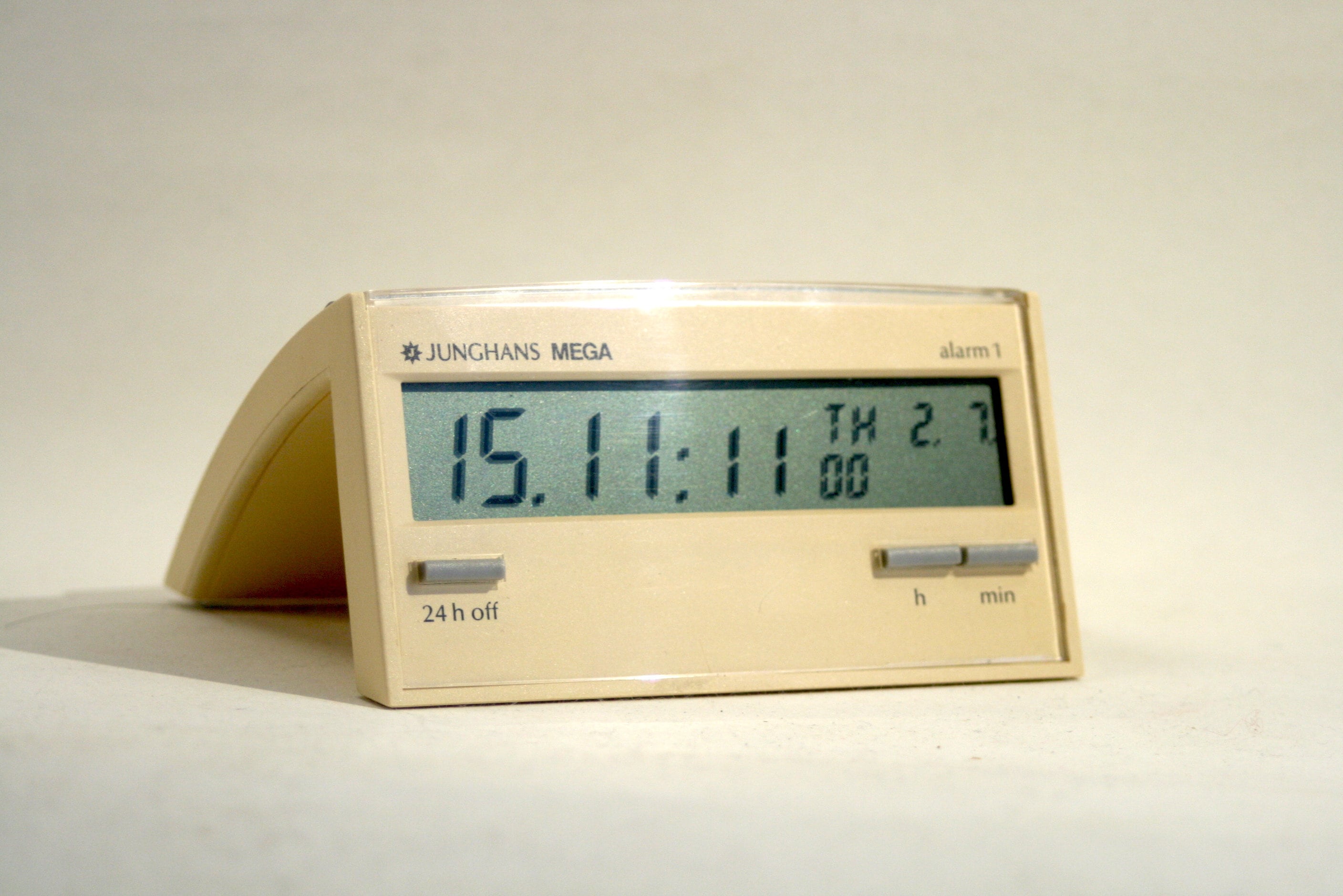 Junghans Mega Atomic Alarm Clock on Sale | ladorrego.com.ar