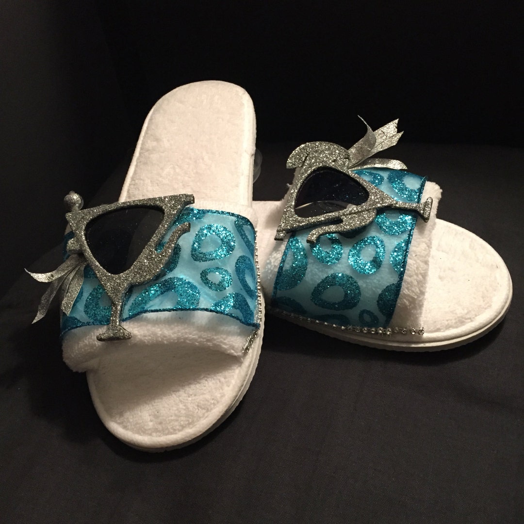 AMBER: Very Pretty Blue Glittery Slippers W/sparkly Martini Glasses ...
