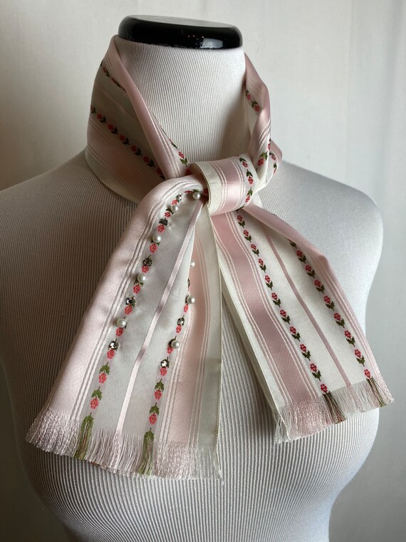 50’s beautiful pink silk satin neckerchief floral & p… - Gem