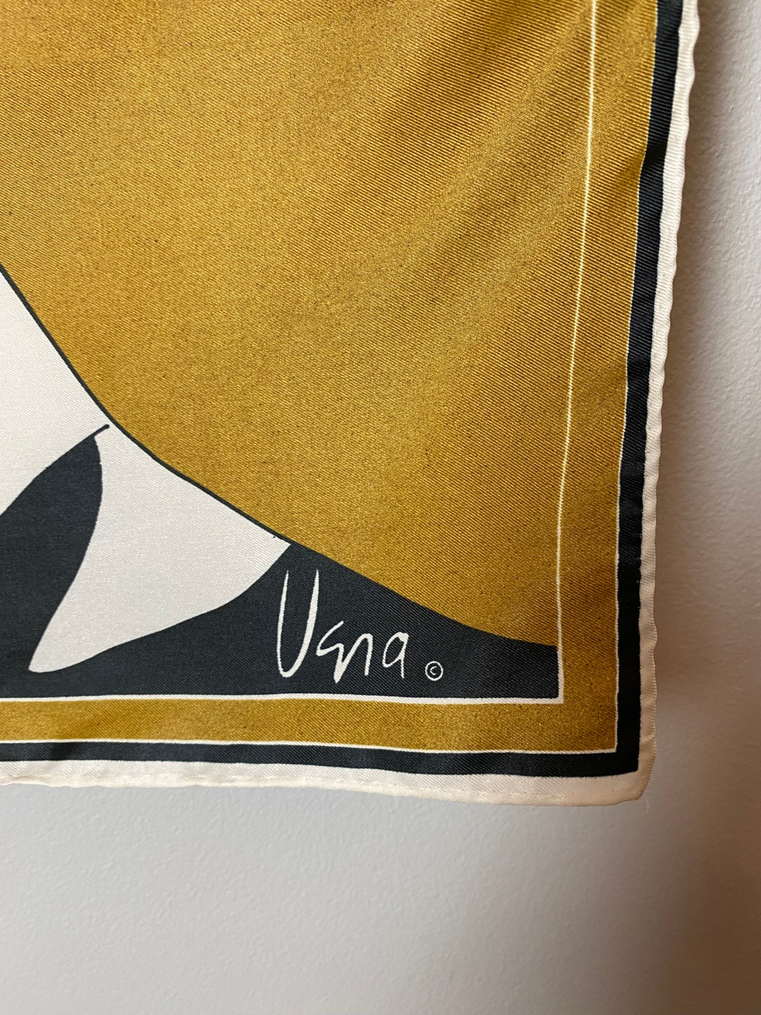 Vintage Large Vera Brand~ Smiley Face Suns Illustrated Scarf~ Color ...
