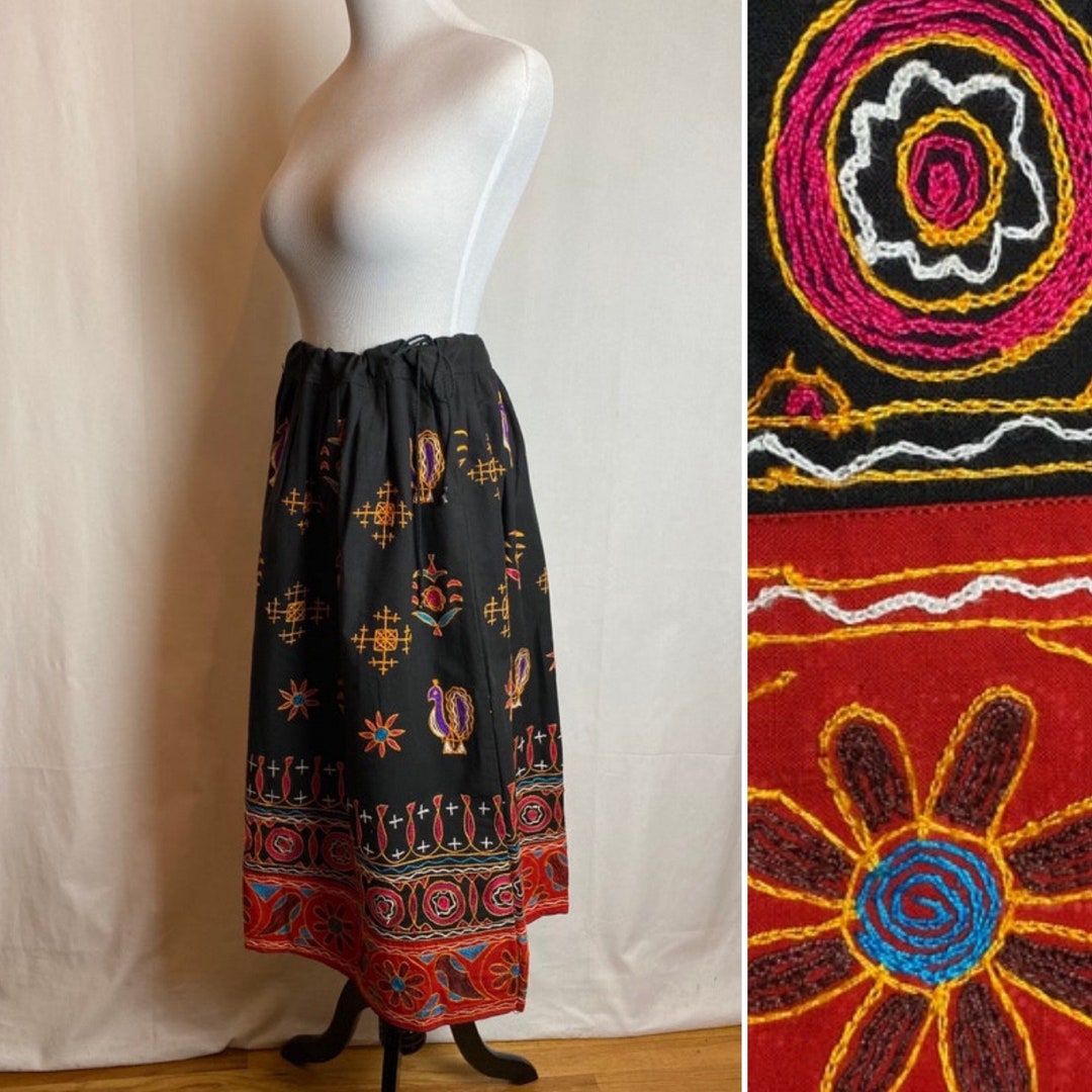 Vintage Peasant Skirt Hand Embroidered Birds Design Black 100% Cotton ...