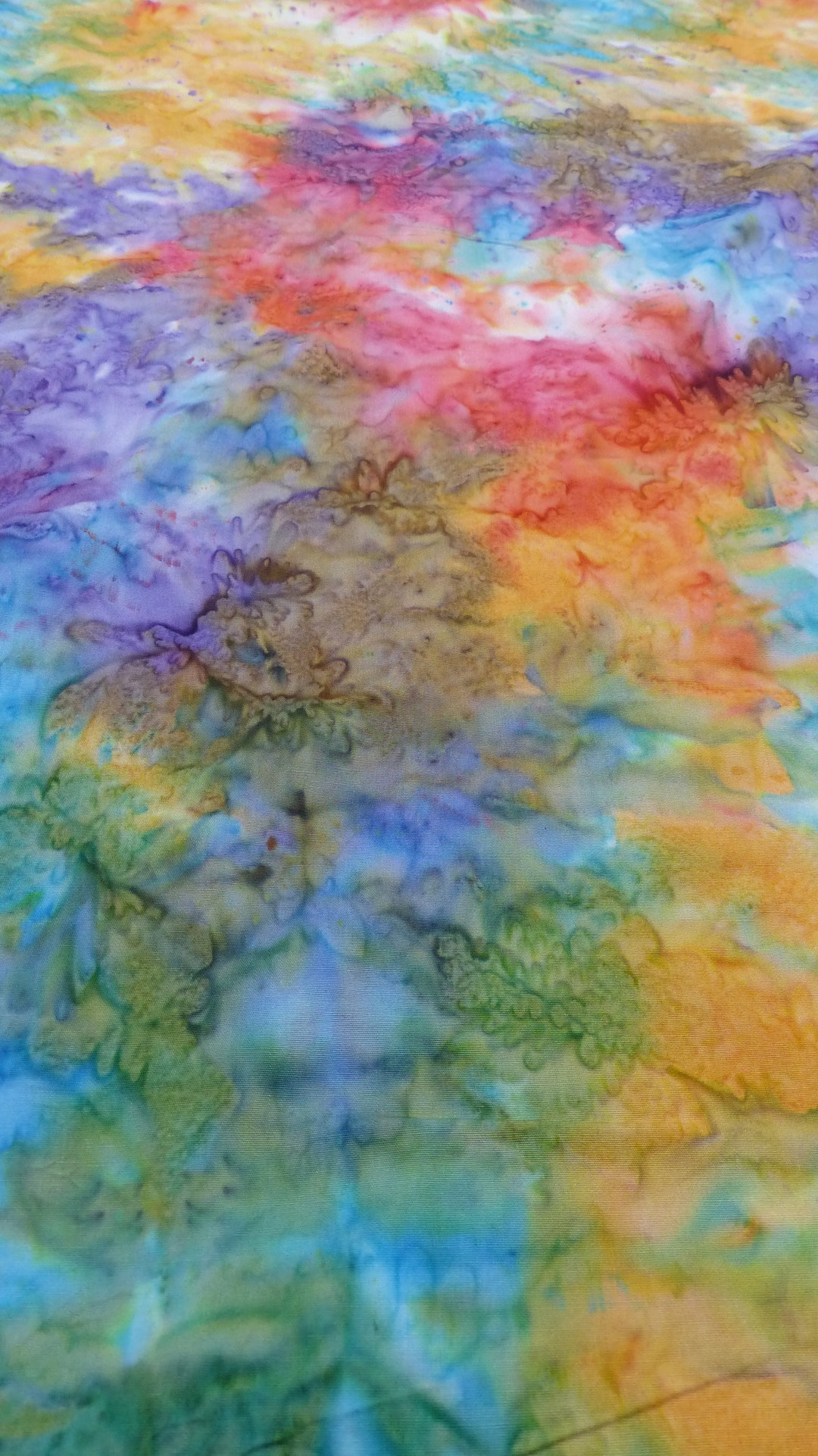 Anthology - Twist Lava - 100Q-1845 - Batiks - Rainbow - Batik - One ...