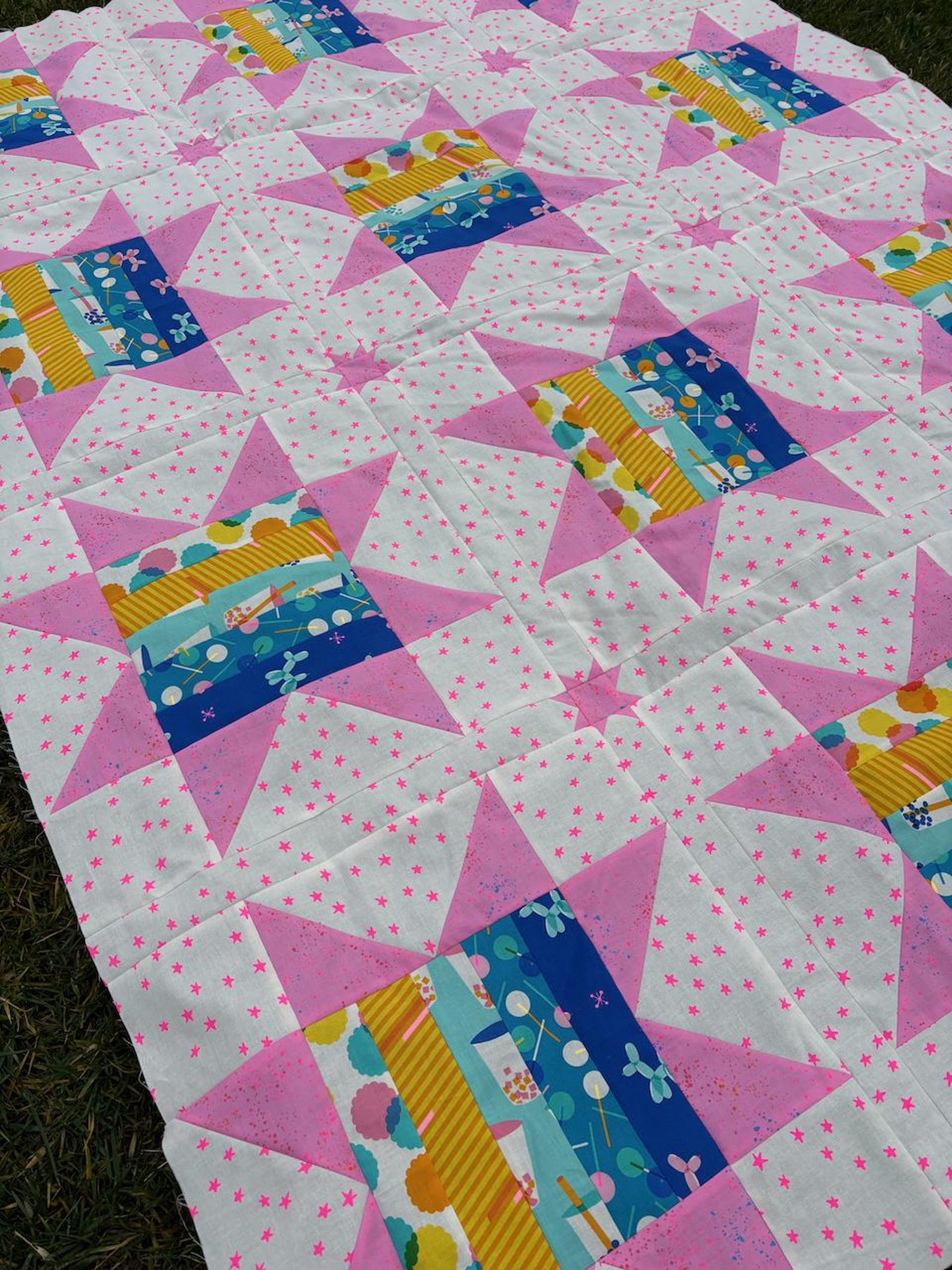 Sawtooth Stripes Quilt Pattern - PDF Download - Fat Quarter Quilt ...