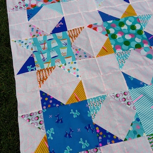 Layer Cake Stars Quilt Pattern - PDF Download - Layer Cake Quilt ...